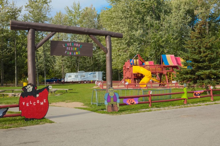 Lake Shore Resort Cabins | RV Parks | Campgrounds