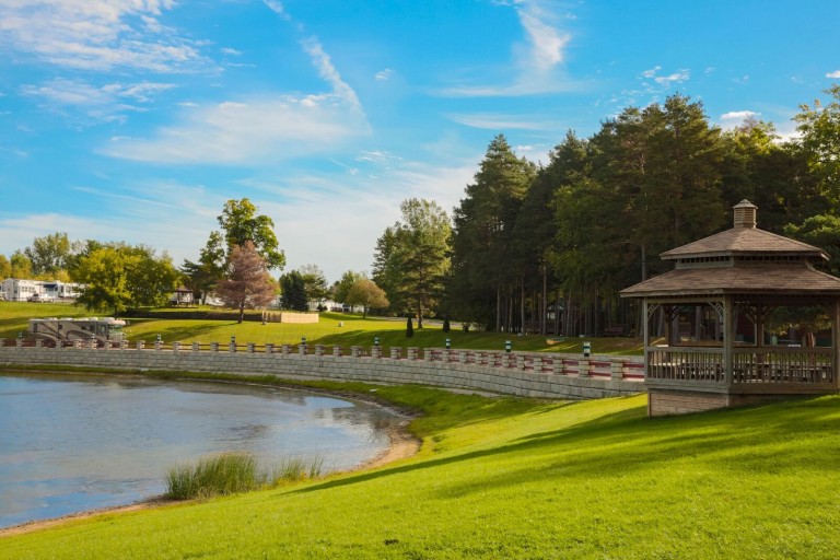 Lake Shore Resort Cabins | RV Parks | Campgrounds
