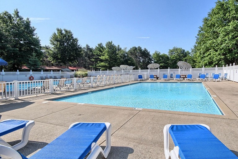 Watersports and Swimming in Michigan : Outdoor Adventures Resorts